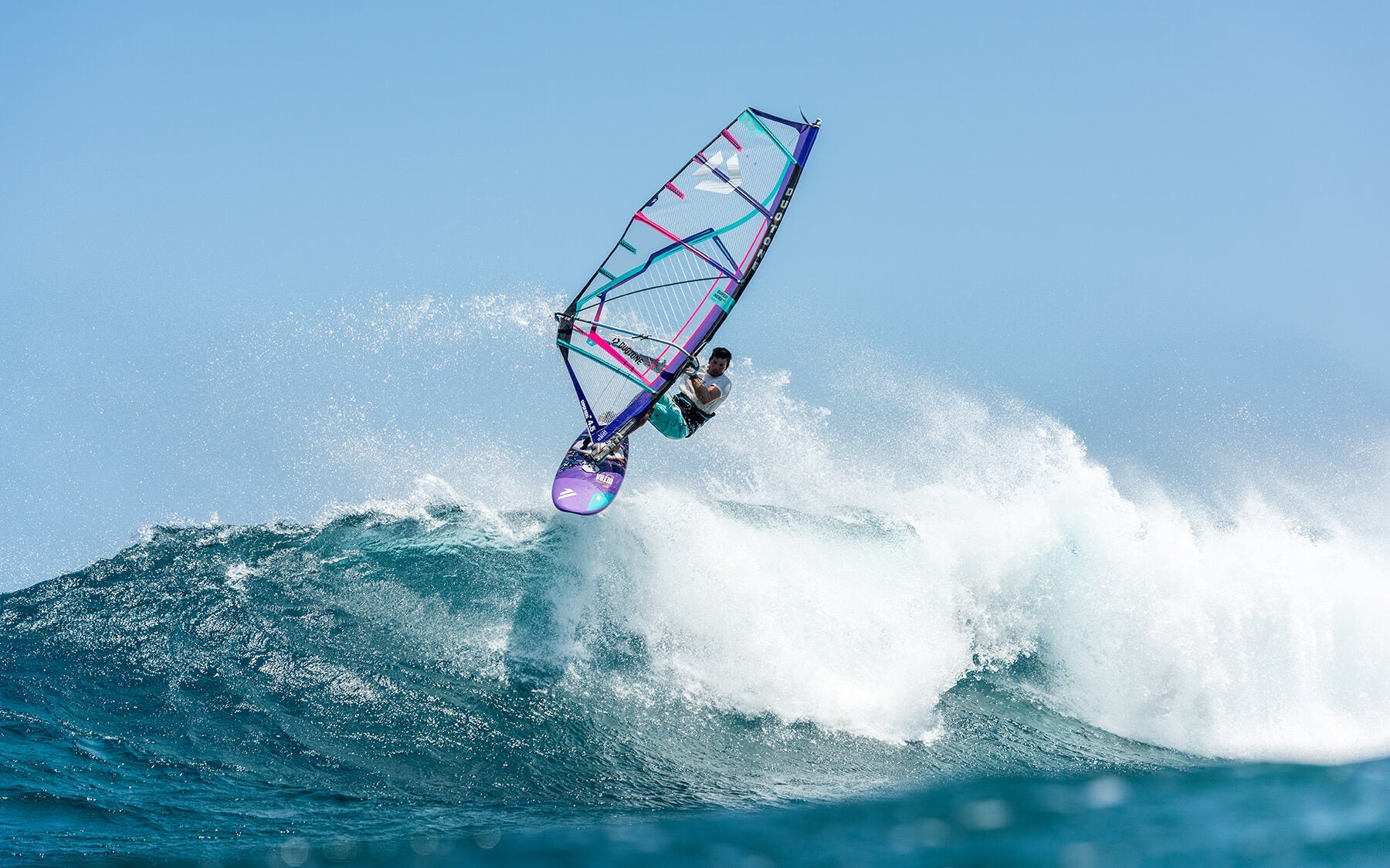 Windsurf Sails – Groundswell